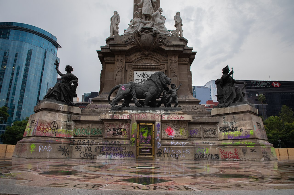 8M: Iconoclasia, protestas, violencia y vandalismo: ¿en qué se diferencian?