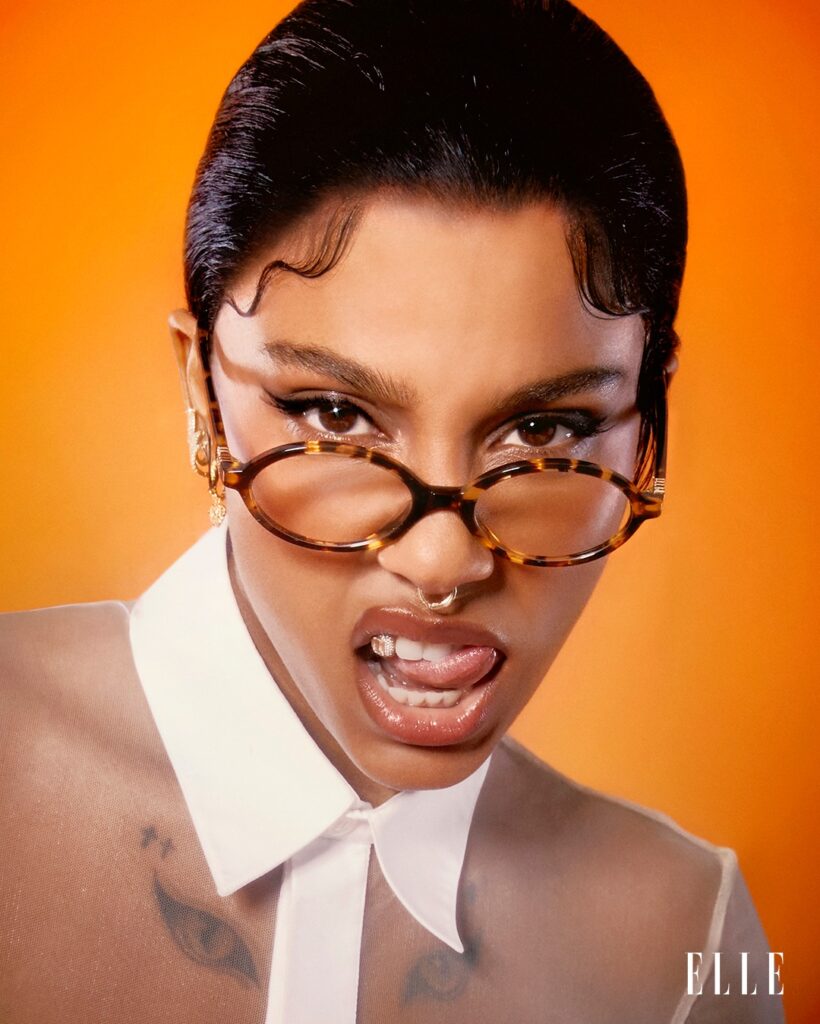 Tokischa representando, en la portada de ELLE Pride