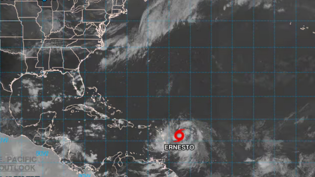 Tormenta tropical Ernesto amenaza con fuertes lluvias e inundaciones en ...